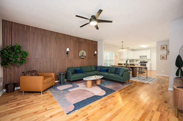 Newly Upgraded 5br W/ Game Room + Bbq + 5mi To Dt - Atlanta, GA