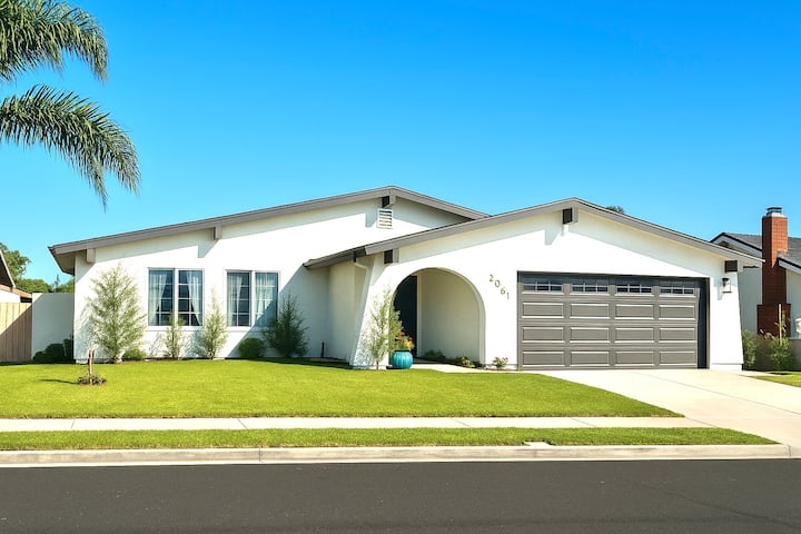 Bright 3br Coastal Retreat Near Harbor & Beaches - Oxnard, CA