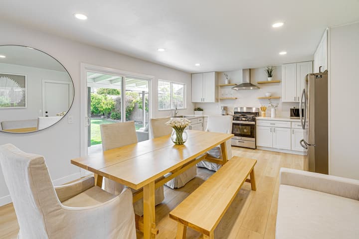 Bright & Modern Retreat Just 5 Min Away From Beach - オックスナード, CA