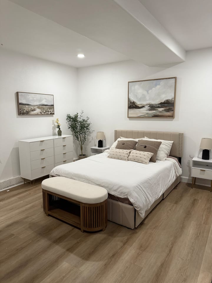 Studio Apartment - Orange County, CA
