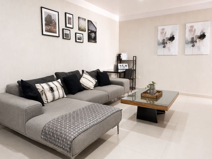 Ideal Trabajo O Familia | 2hab + Parking Privado - Fresnillo