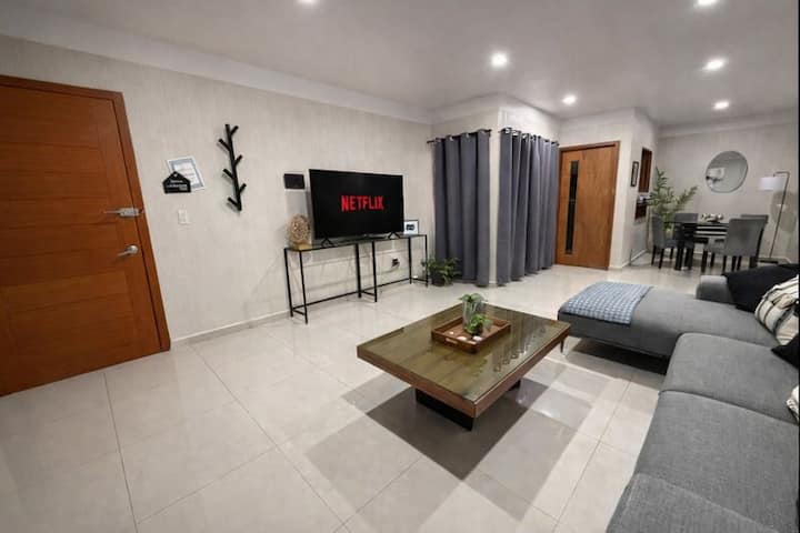 Depa 2 Hab Con Parking Ideal Trabajo Y Familia - Fresnillo