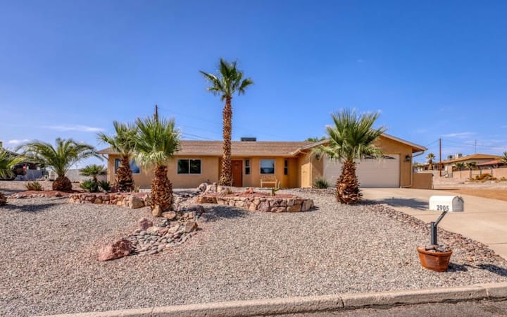 Relaxing 3br Pool Home In The Heart Of Lake Havasu - 레이크하바수시티