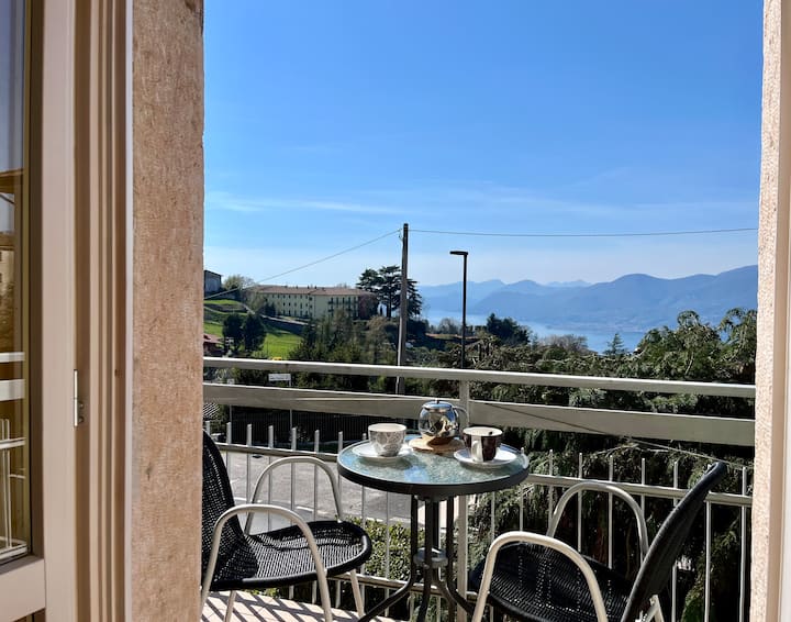 Rosegarden : Jardin Et Soleil Sur Le Lac De Garde - Pai