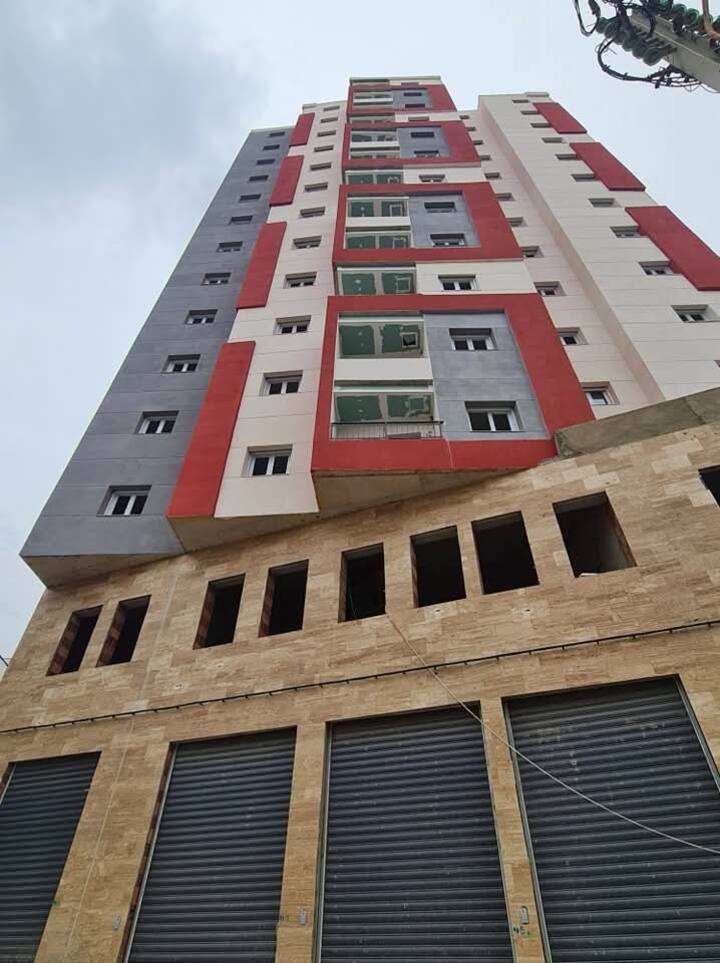 Appartement T4 Avec Parking - Oran