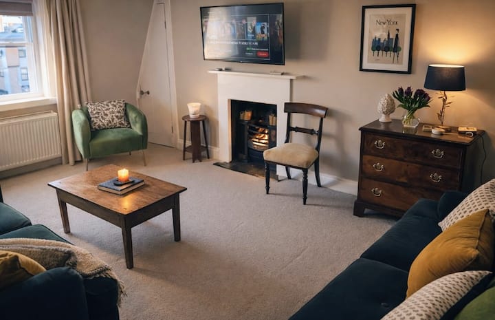 Spacious City-centre Apartment On Bath's Milsom St - Bath