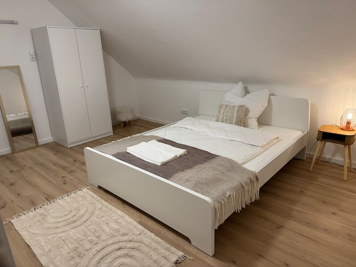 Moderne 2 Zimmer-wohnung Mit Balkon - Bad Bocklet