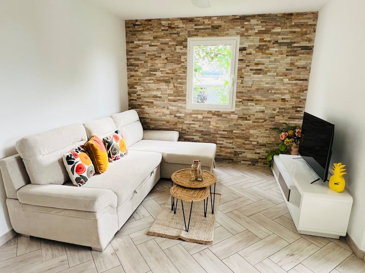 I Ti Caz Tahiry I Lumineux Et Coloré, Prêt à Vivre - La Réunion