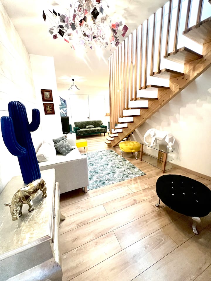 Idéal éQuipe Tarif Long Séjour
Parking Gratuit - Valenciennes