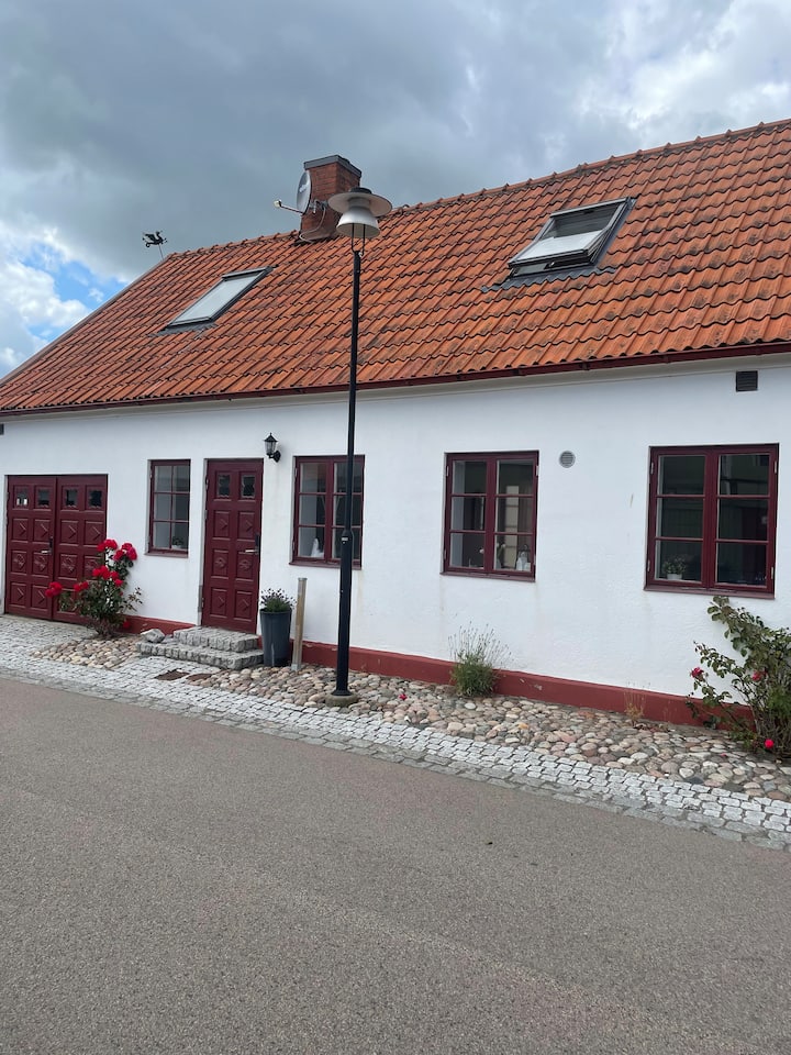 Gatuhus "Lilla E" Centralt I Ystad - Ystad