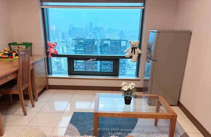 台中市草悟道科博館/金典百貨/逢甲夜市/火車站/一中商圈/美術館 - Taichung City