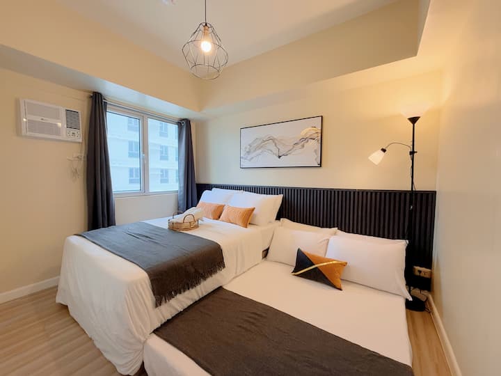 Modern 1br 3 Beds+sofa Bed In It Park Cebu City - Cebu City