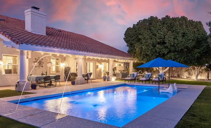 Serene Oasis Getaway W/ Heated Pool+outdoor Space! - Mesa, AZ