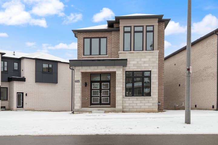 New Build Furnished Basement - Markham, Canada