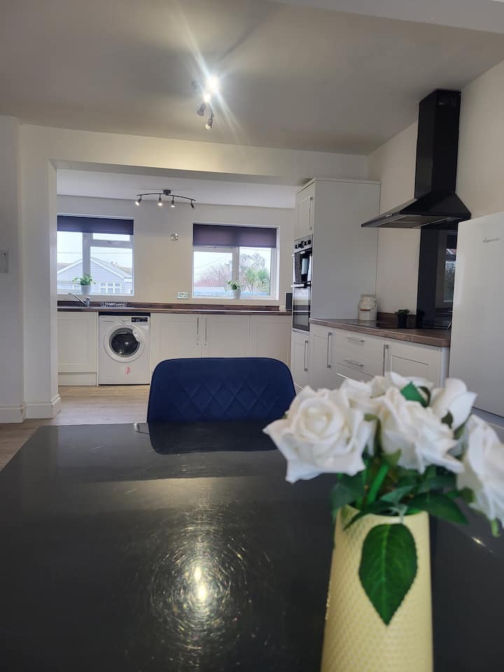 Seaside Spacious Family Retreat - Greatstone Beach