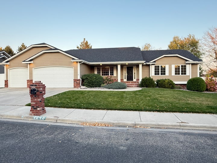 Happy Haven Home - Billings, MT