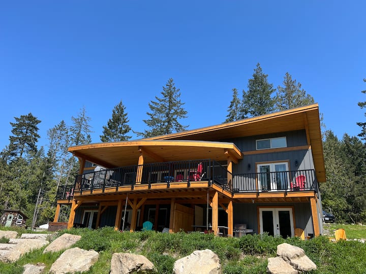 Wren's Wrest Suite - Salt Spring Island