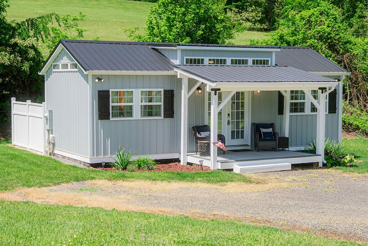 "Starry Snug"- A Romantic & Relaxing Getaway