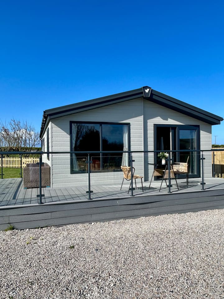 Sunny Orchard Lodge, Porthcothan, Cornwall - Mawgan Porth