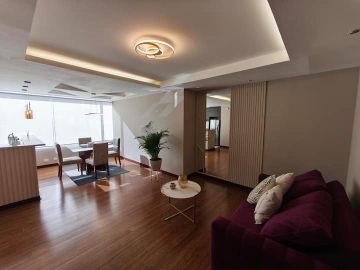 Suite Amplia De Lujo Shyris Park View Amazing - Quito