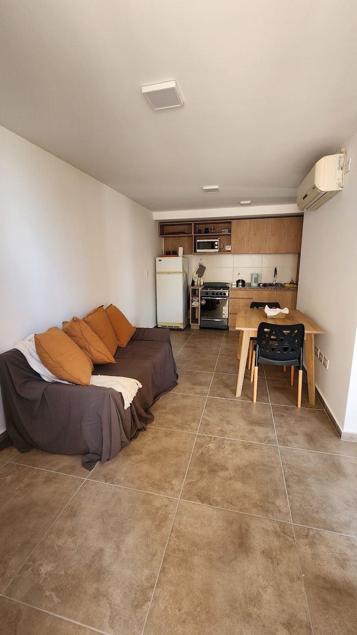 Depto -24 De Sept- Barrio General Paz, By Apartcba - Córdoba, Argentina