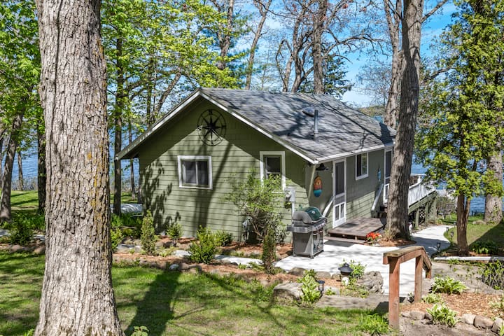 The Tree House - Green Lake, WI