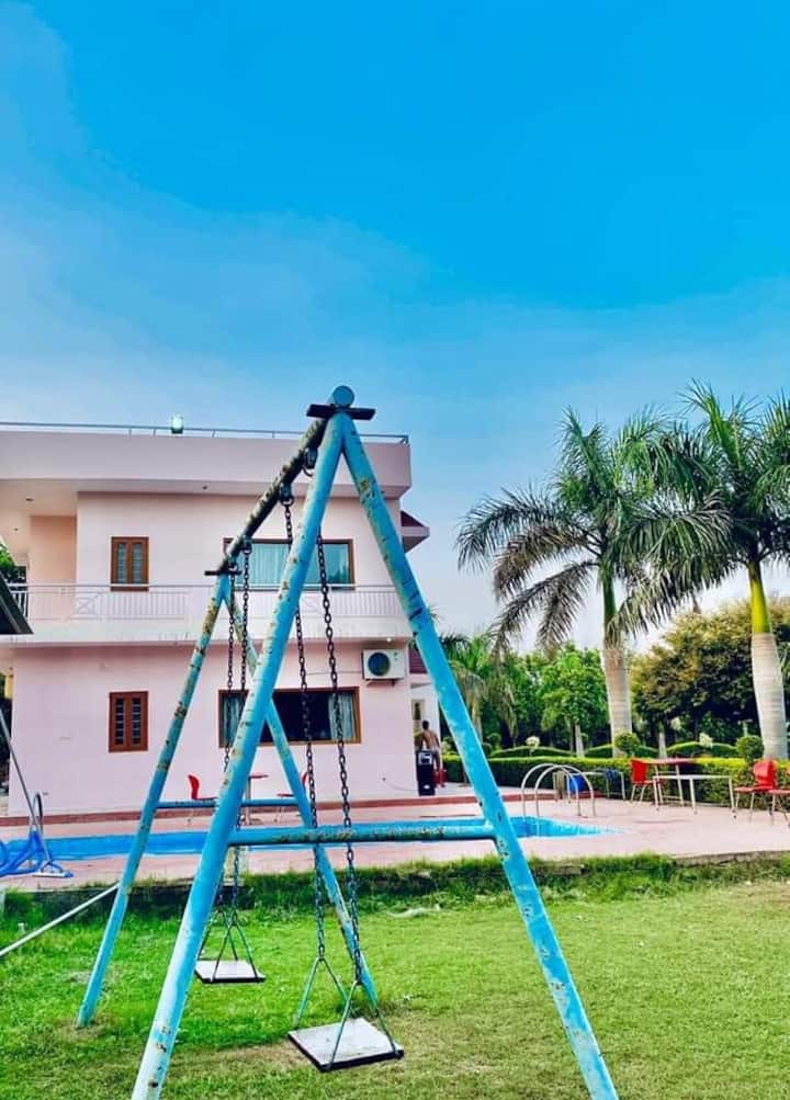 Pardhan Farms -6bhk Luxury Pool Farm - Manesar