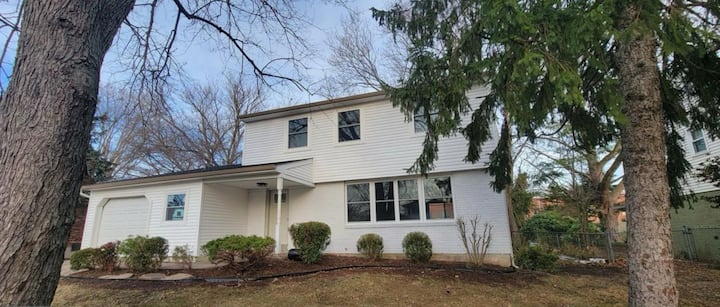 Stylish 4br In Heart Of Dover - Dover, DE