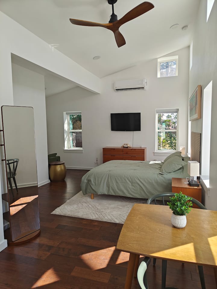 Guest House Studio - Austin