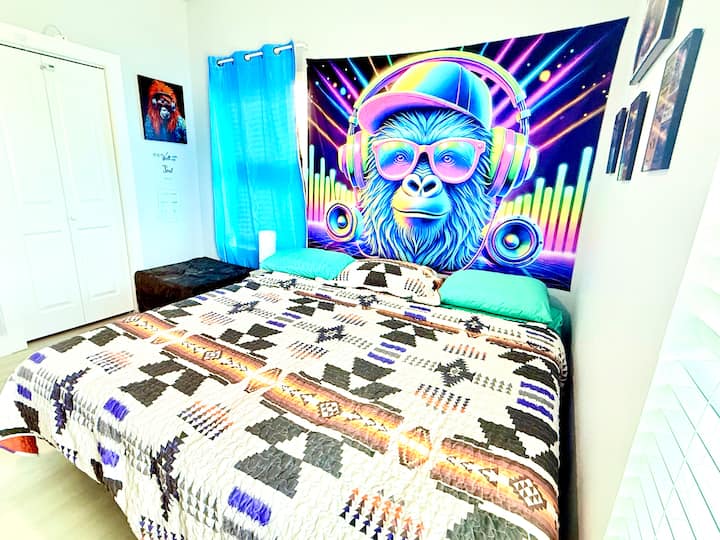 Babyproofedhome Cinema| Tcu|twu|dickies|stockyards - Fort Worth, TX