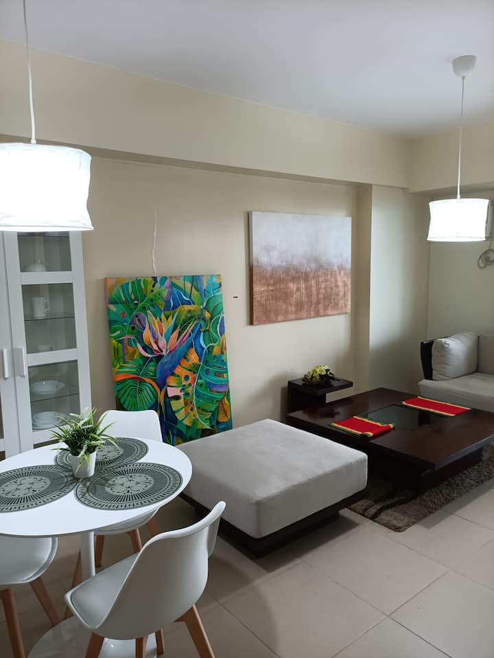 Cool Breeze-serin West Tagaytay:1-bedroom Condo - Tagaytay