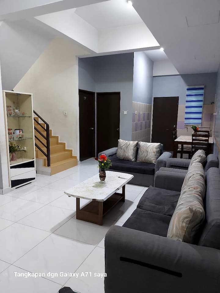 Zahara Homestay - Sandakan