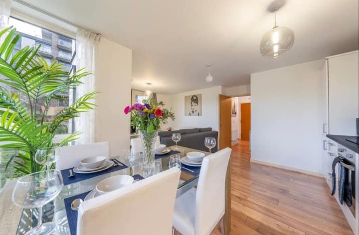 Luxurystaylong|sleeps6|freeparking|freegym|terrace - Hayes