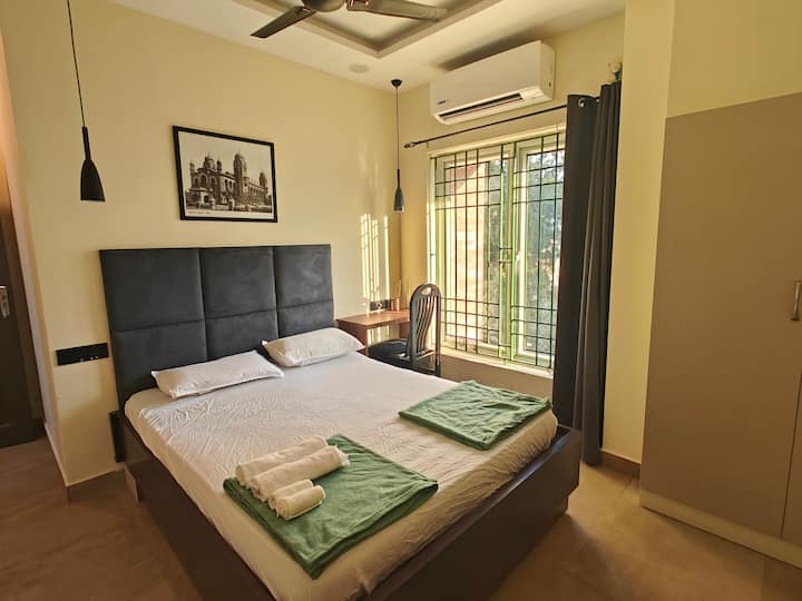 Cozy Sunlit 4 Br Private Luxury Villa In Adyar - Csennai