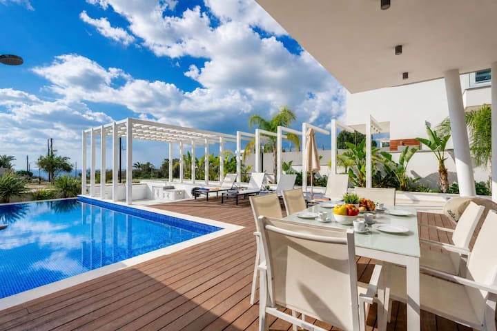 3br Villa With Pool And Hot Tub - Olive By Premier - Ayia Napa