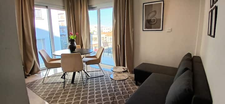 Connected Apartments Sleeps 8 @ Georgiana Suites - Larnaca