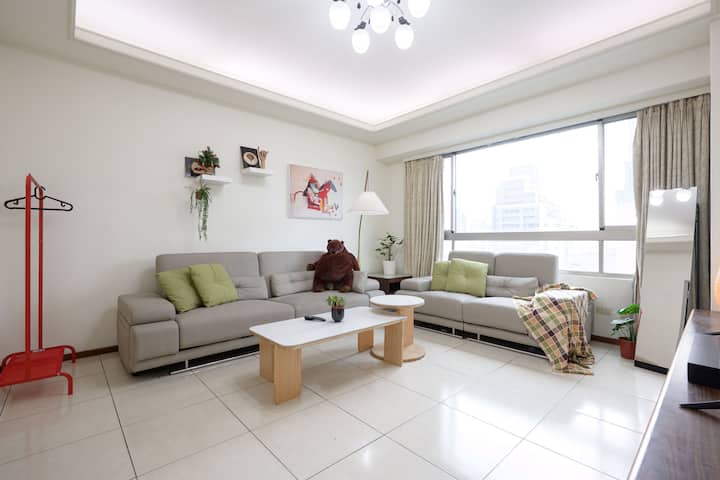 昆10/5minwalktoximenmrt/120sqm/4bedrooms+2bathrooms - Taipei