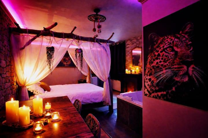 ÉVasion Luxe Safari, Spa Xxl, Cinéma, 4 Couchages - L'Isle-d'Abeau