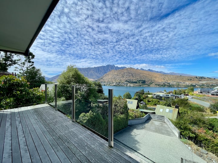 Eleven-lake View *Halfway Between Airport & Town* - Queenstown
