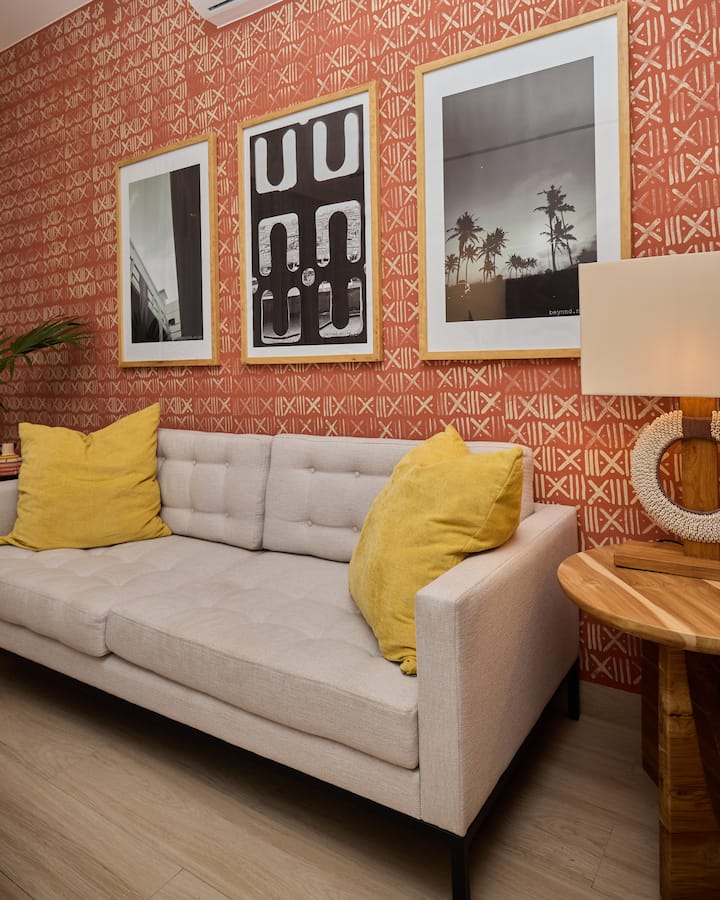 An Ode To Ghana - 2 Bedroom Apt - Accra