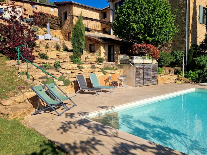 Pierres Dorées : Chambre Avec Vue Magnifique - Beaujolais