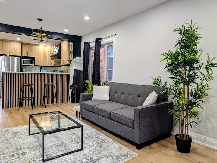 Bright 2br Home – Walk To Shops & Restaurants - 哈密爾頓