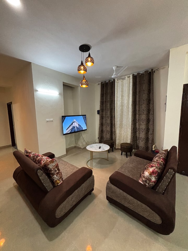 Independent - Private Cozy Vibes In Meerut - Meerut