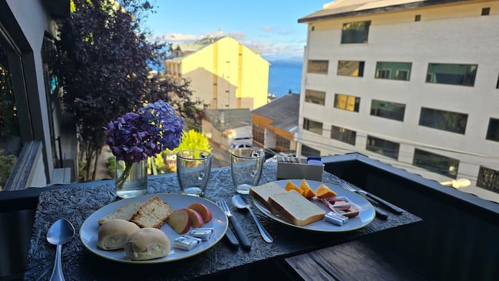 Vista Al Lago, Cemtrico, Pool, Desayuno Incluido - San Carlos de Bariloche