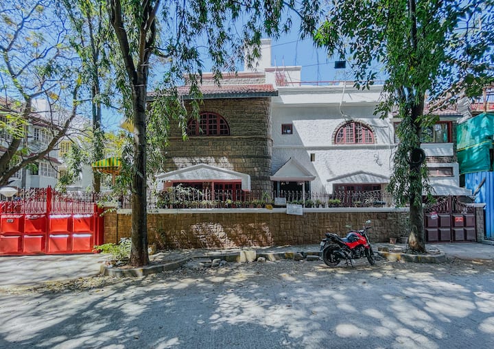 Regal Sapphire Spacez Party Friendly Villa - Bengaluru