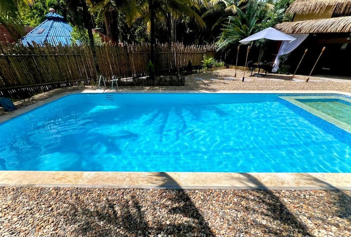 Villa Privada Con Piscina - Melgar