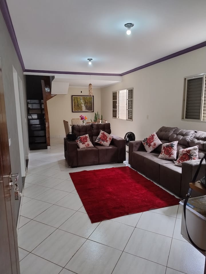 Casa, Com Boa Localização. - Campo Grande