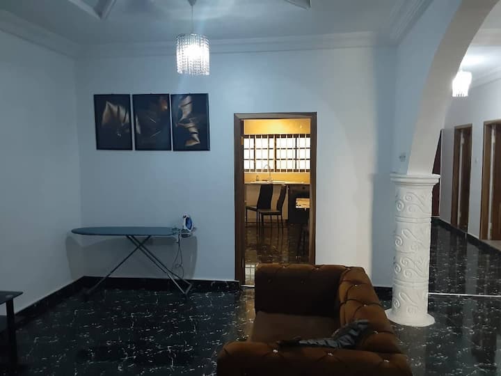 Lounge De Kikimish A - Ghana