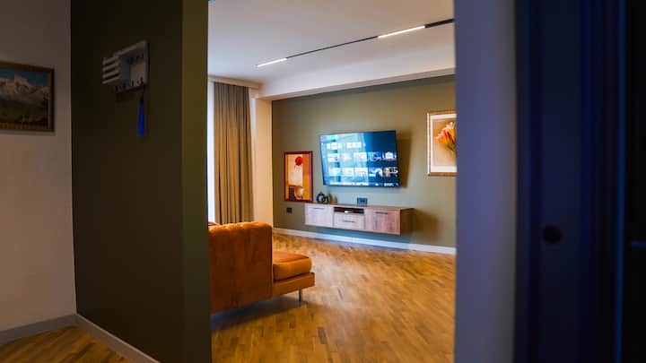 Luxury 100m² Flat Near Nizami & Old City - Azerbaijan