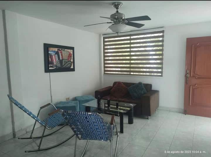 Casa Familiar En El Rodadero - Santa Marta, Colombia